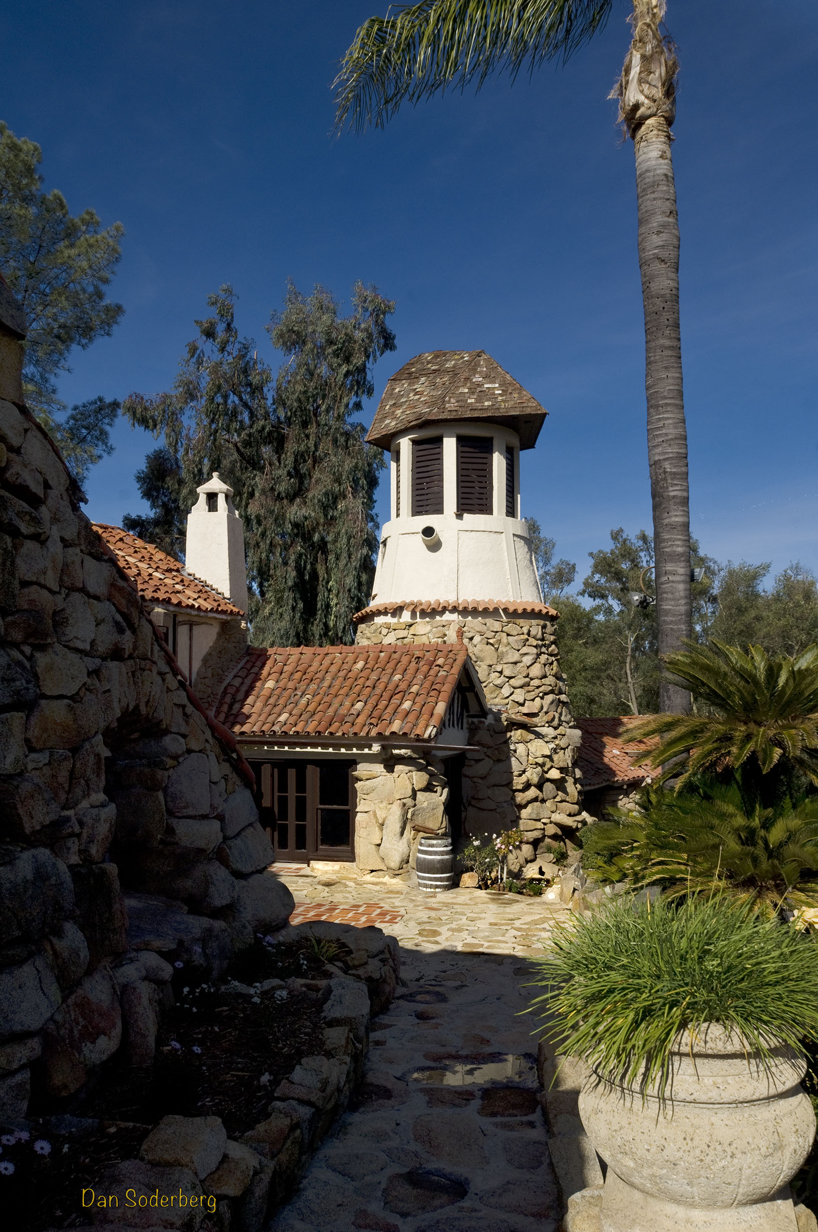 The Amy Strong House – dsoderblog